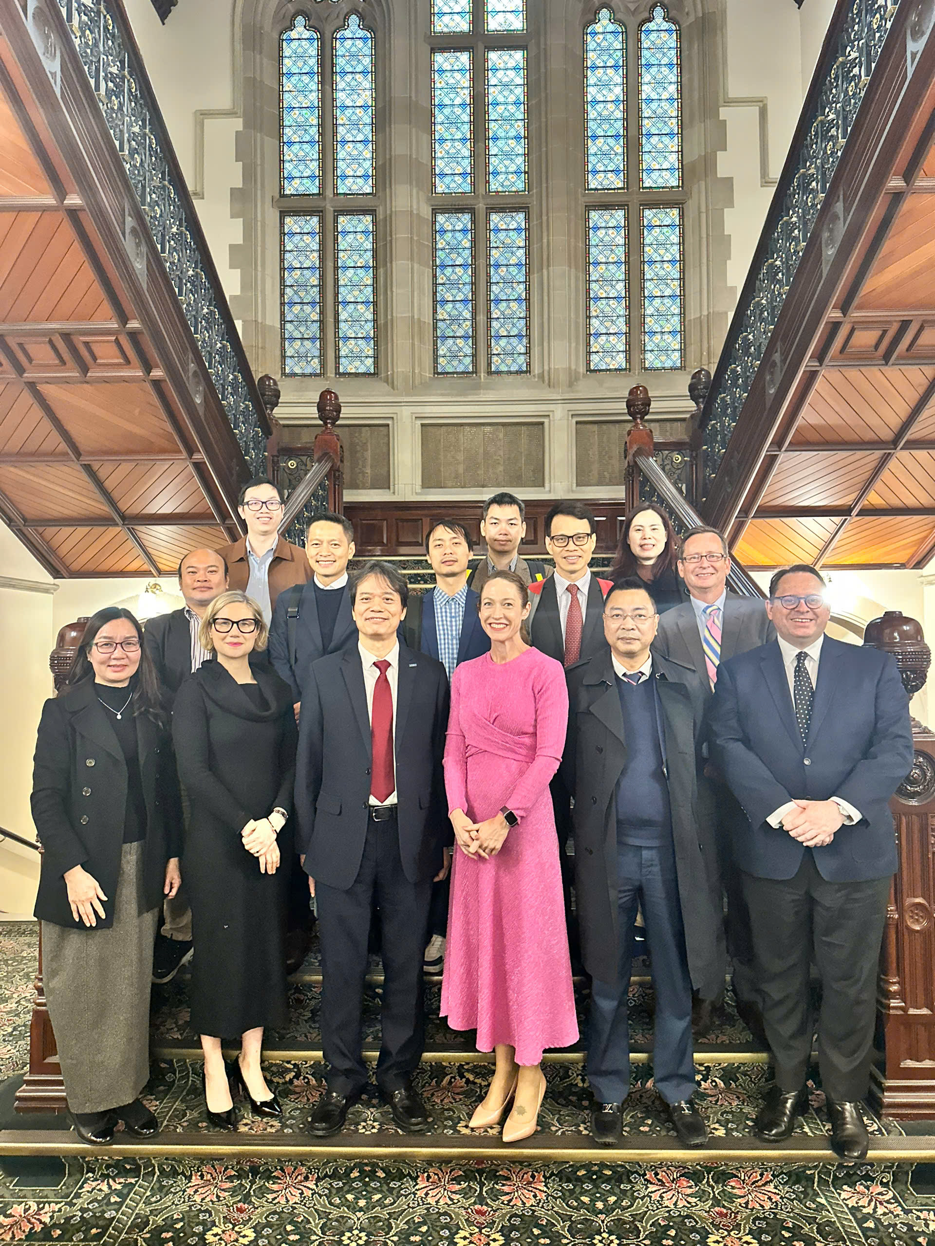 Đại học Kinh tế Quốc dân tăng cường hợp tác trong lĩnh vực công nghệ với các trường đại học tại ...